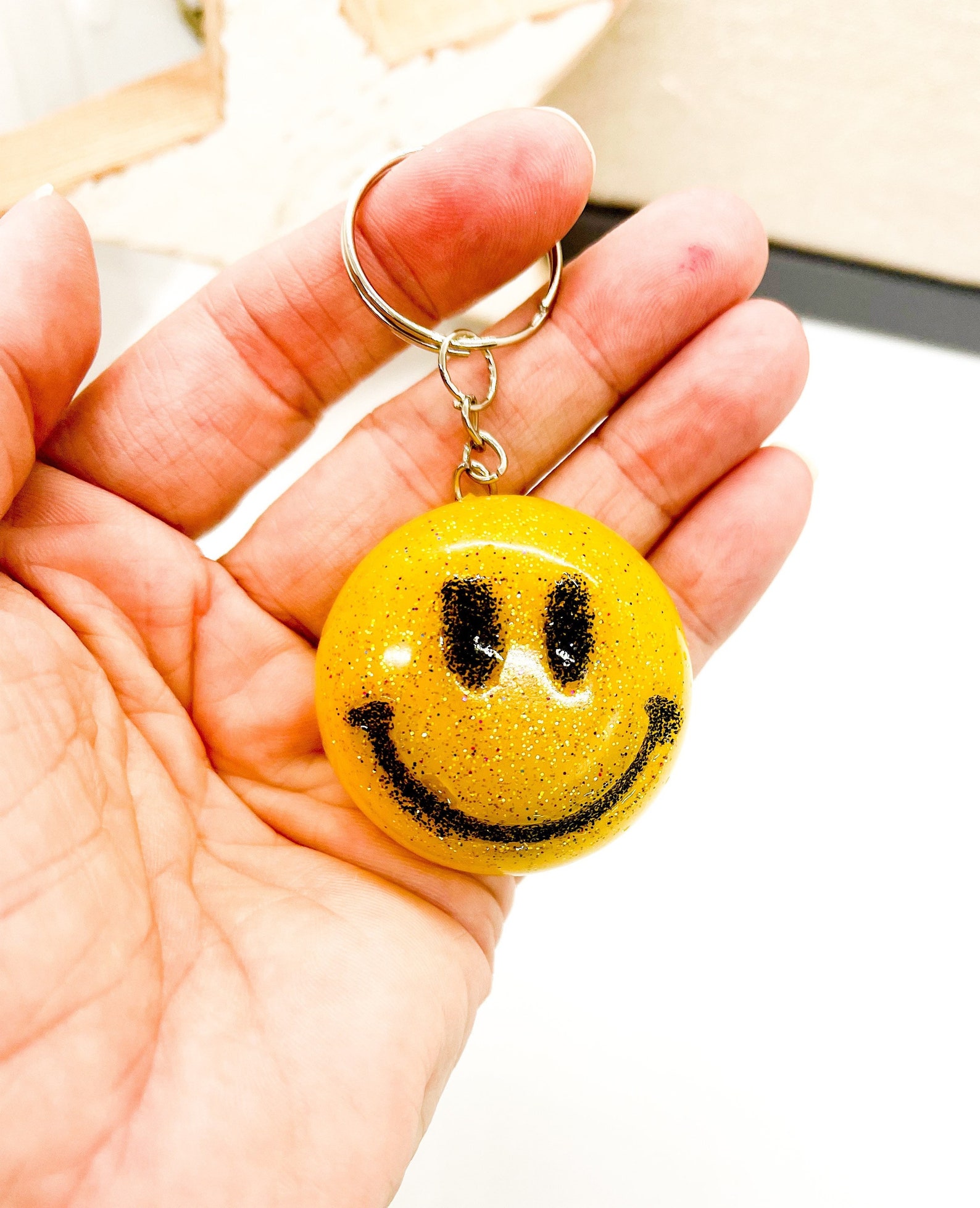 Smiley Face Key Chain, Yellow Sparkly Emoji, Gift for Kid, Happy Face ...