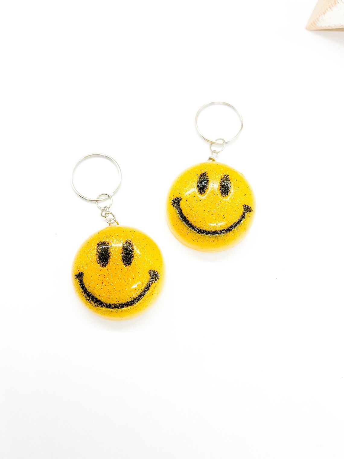 Smiley Face Key Chain, Yellow Sparkly Emoji, Gift for Kid, Happy Face ...