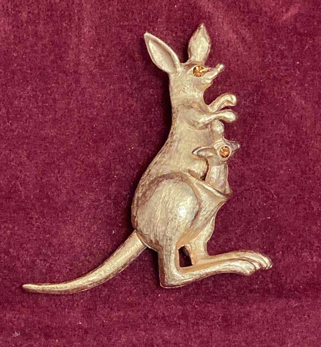 Vintage Avon Kangaroo Joey Pouch Articulated Gold Tone Brooch Pin - Etsy