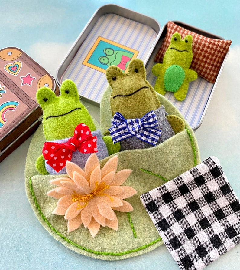 Frog Toad Tin Play Set Felt Sewing Pattern Toy Sleeping Bag - Etsy