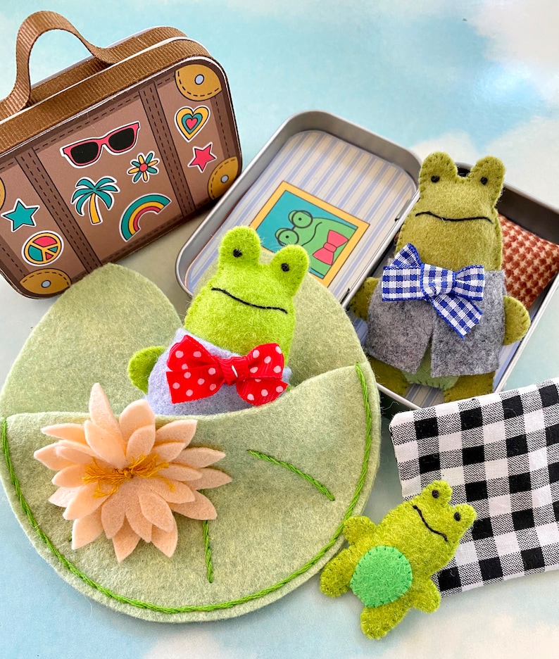 Frog Toad Tin Play Set Felt Sewing Pattern Toy Sleeping Bag - Tutorial ...