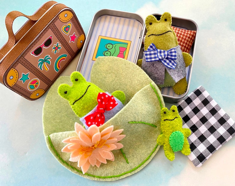 Frog Toad Tin Play Set Felt Sewing Pattern Toy Sleeping Bag - Etsy