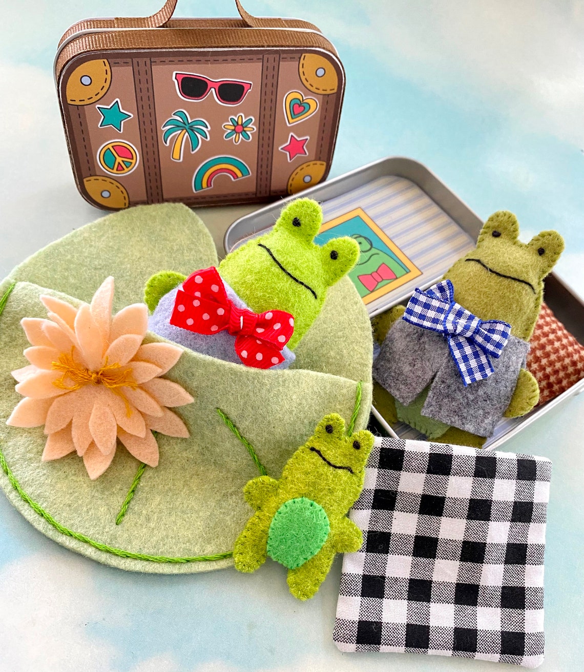 Frog Toad Tin Play Set Felt Sewing Pattern Toy Sleeping Bag - Etsy