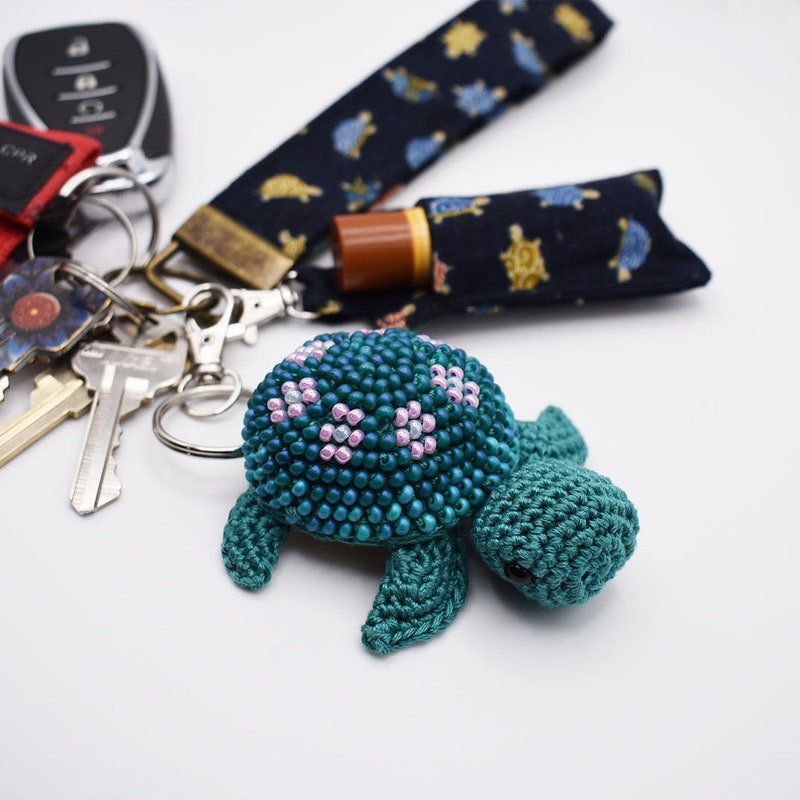 Beaded Turtle Keychain - Etsy