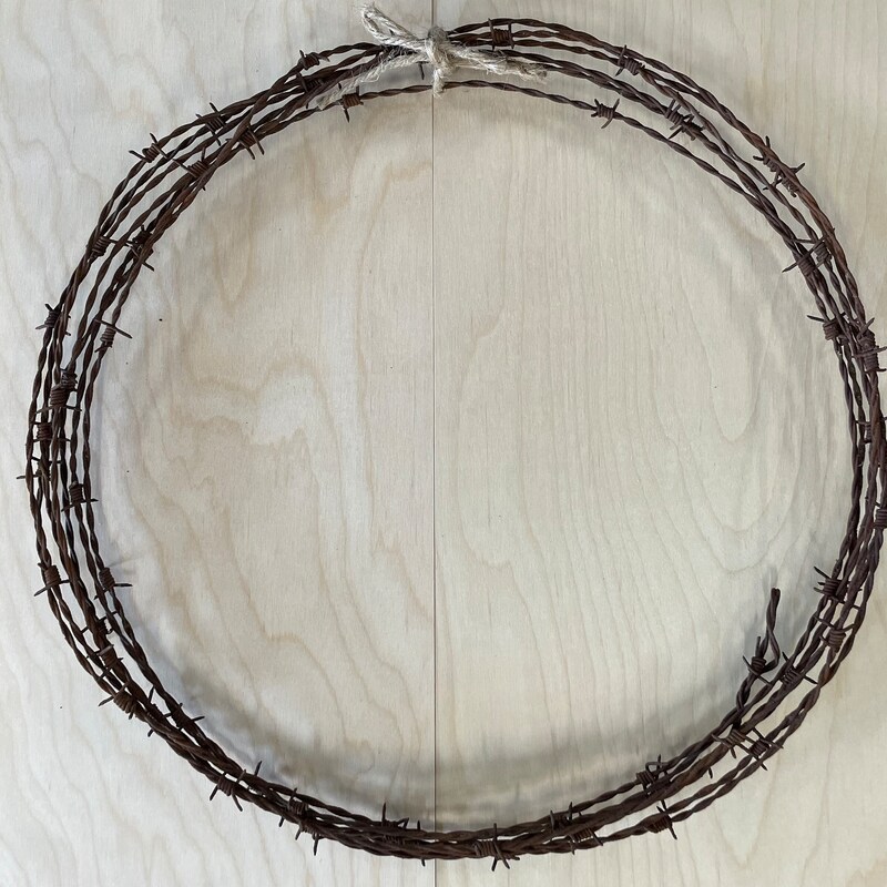 Wire Wreath - Etsy