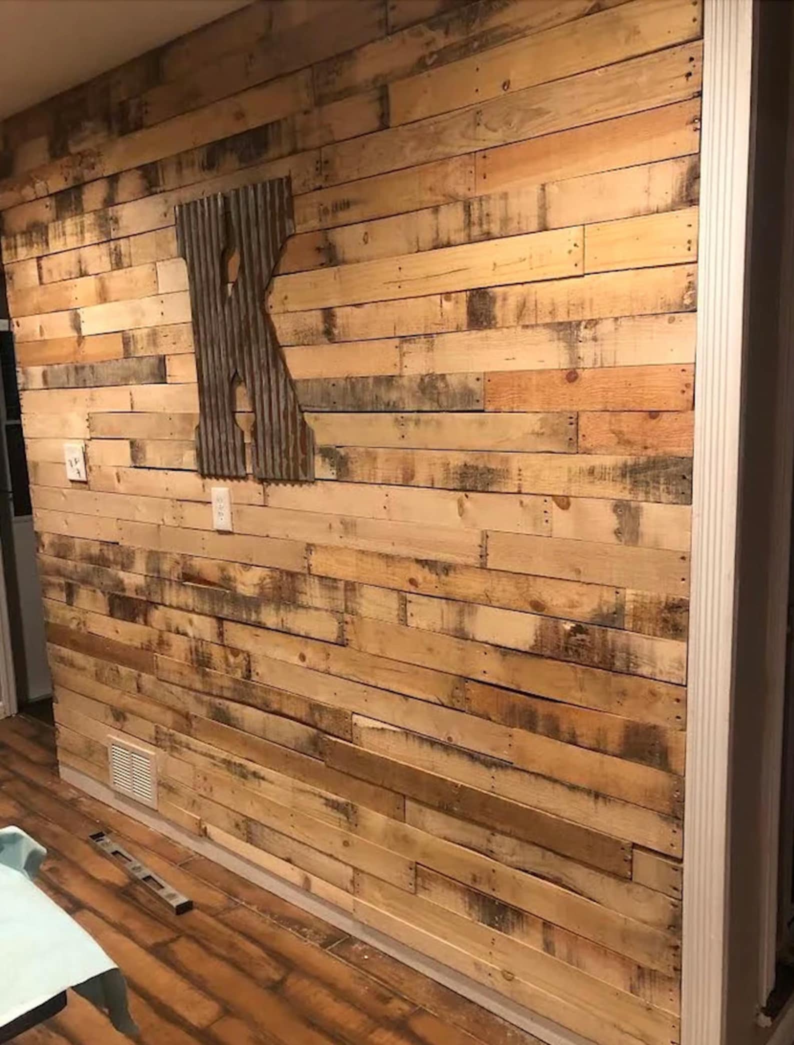 Authentic Reclaimed Pallet Wood Bundles Bundle of 25 Pieces - Etsy