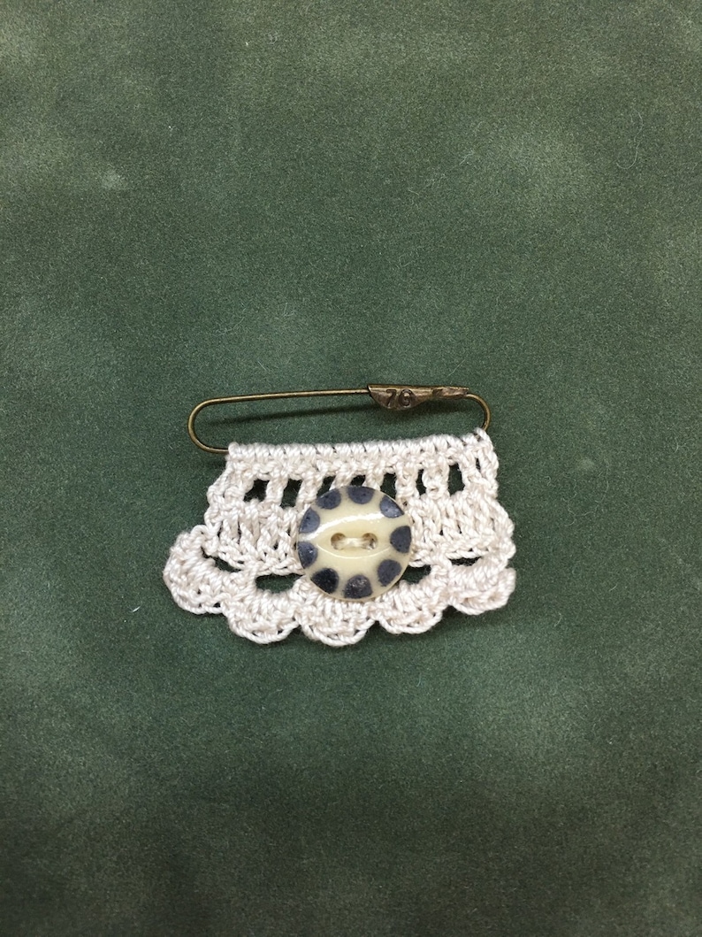 Hand Crochet Button Pin, Crochet Pin, Button Collector Pin...vintage ...