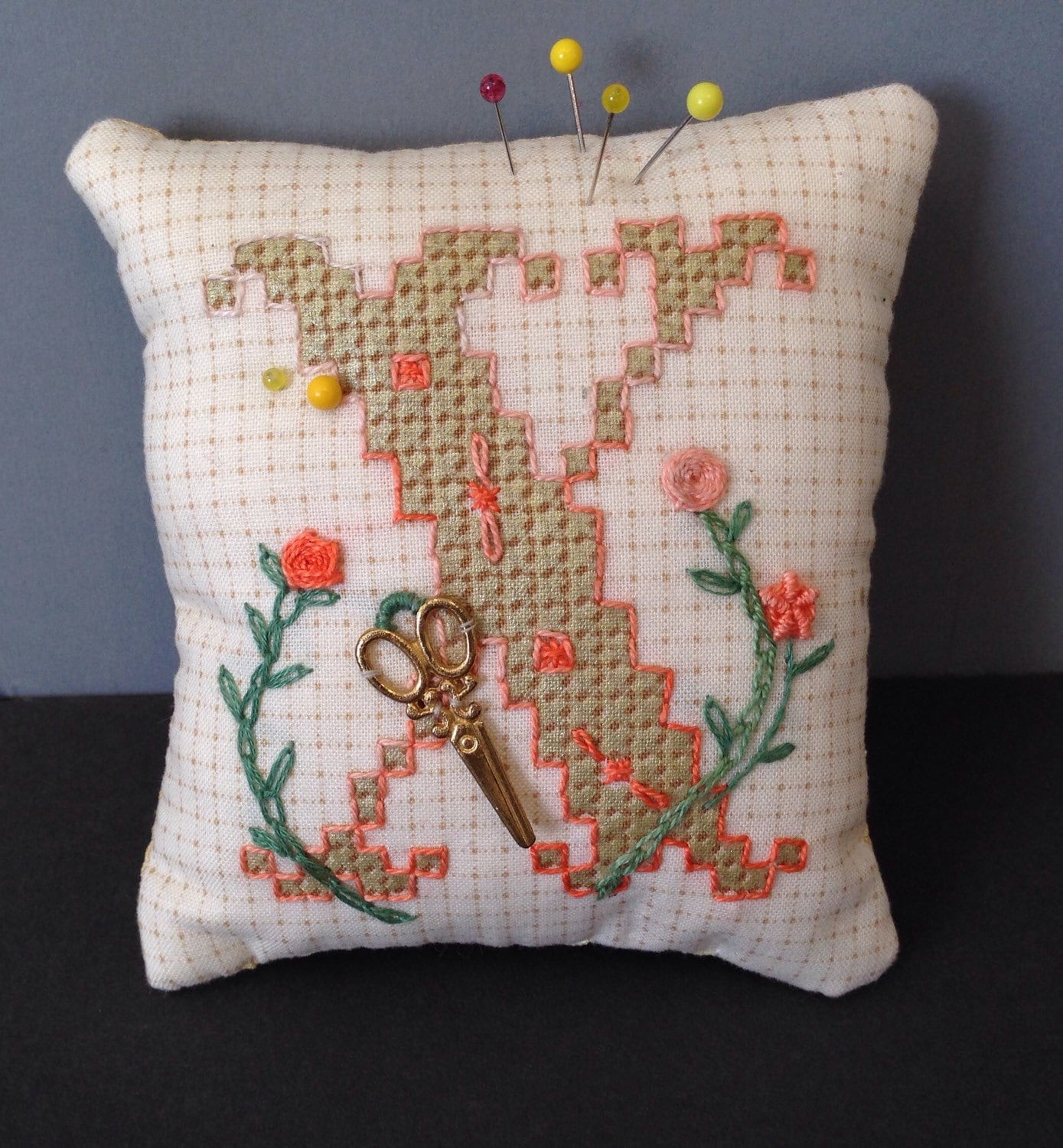 Cross Stitch Pincushion x Stitch Pincushion - Etsy