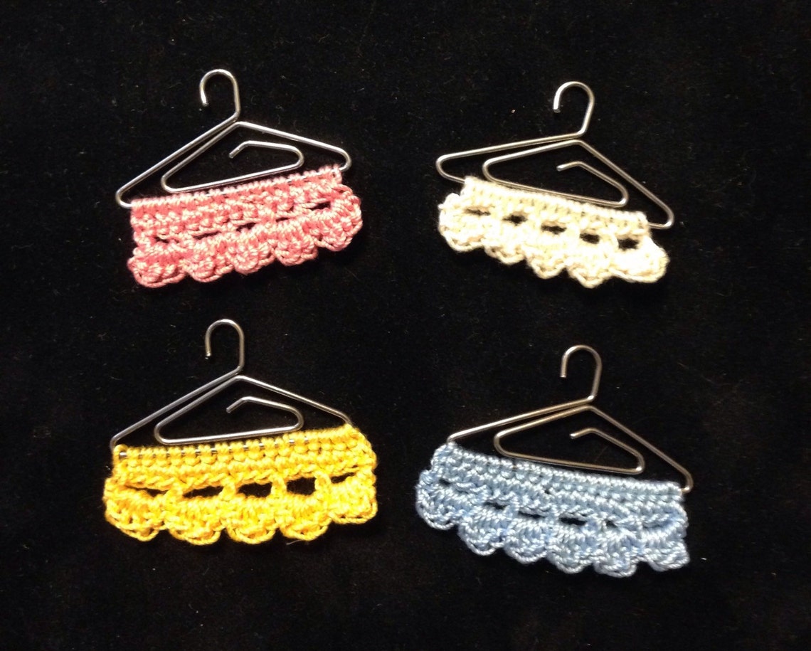 Crochet Paper Clip Hanger...paper Clip Crochet Hanger...vintage Looking ...