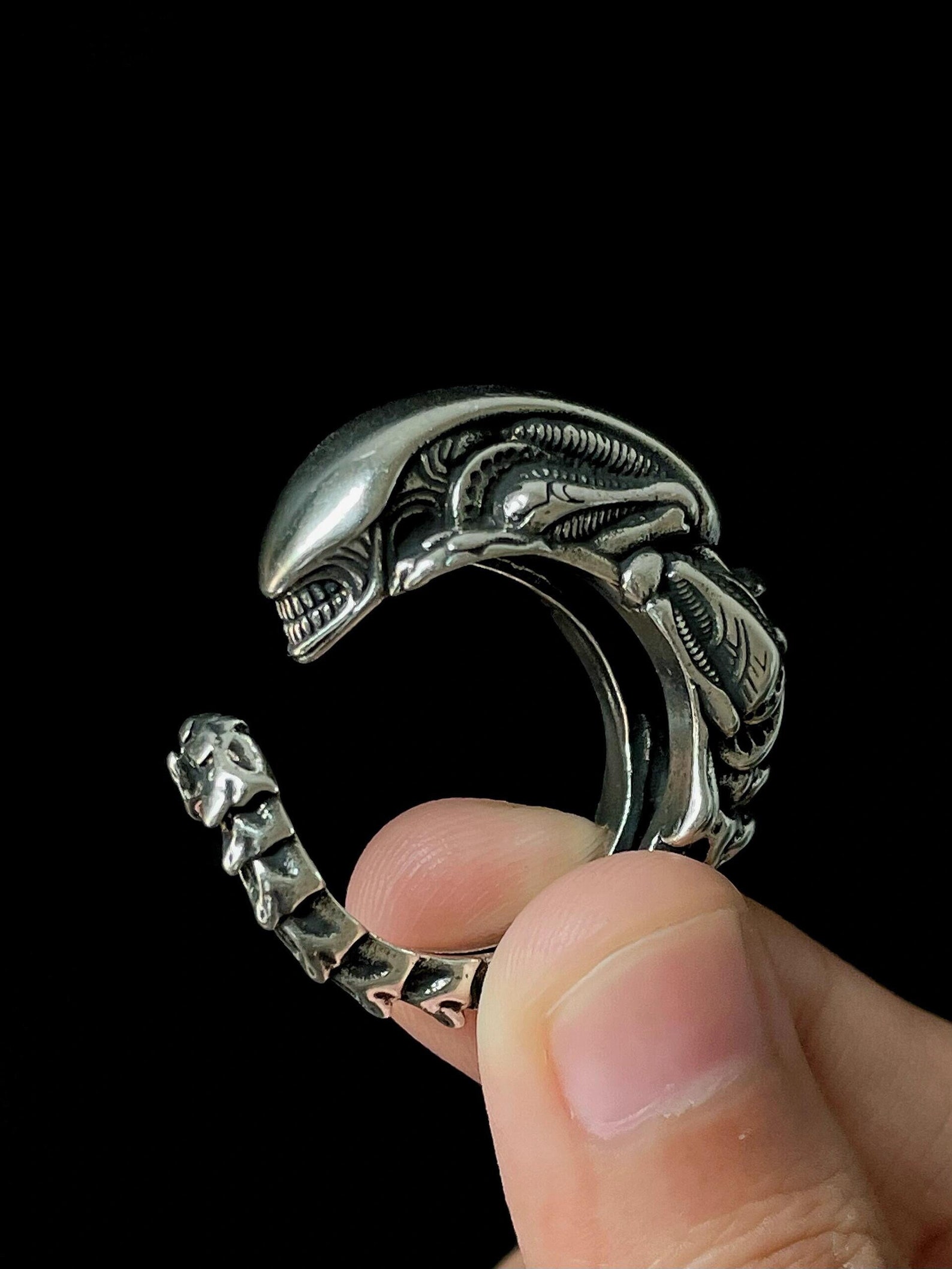 Silver Alien Ring, Silver Ring, Xenomorph Space Cosmic Creature Ring ...
