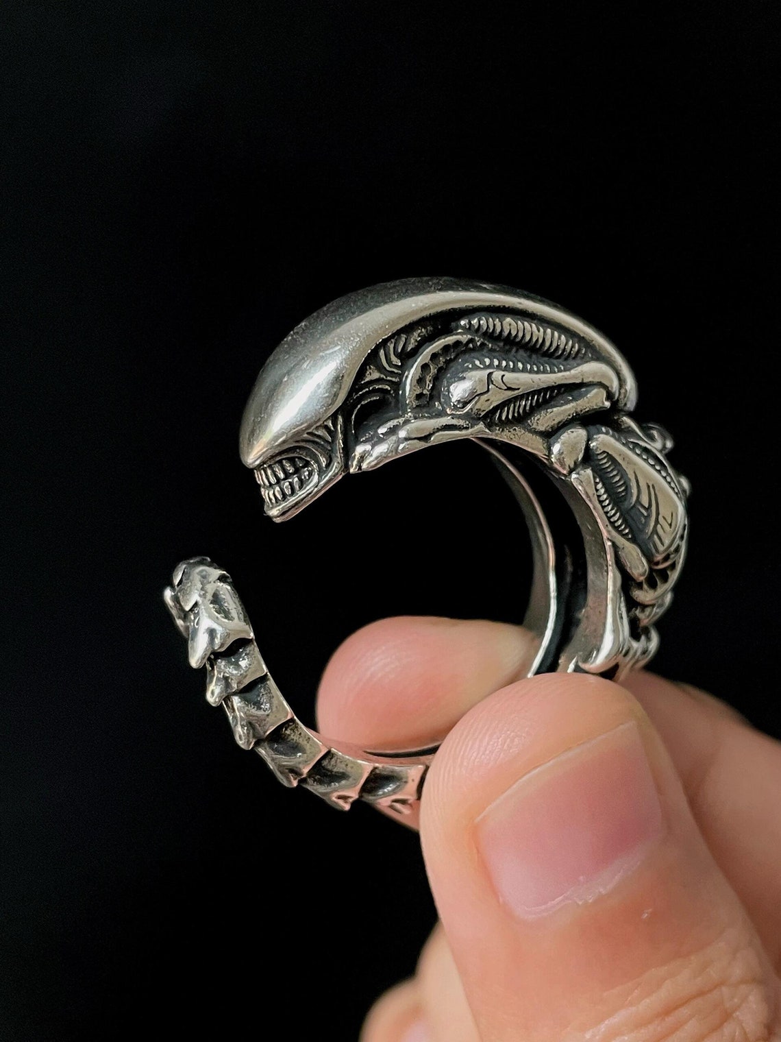 Silver Alien Ring, Silver Ring, Xenomorph Space Cosmic Creature Ring ...