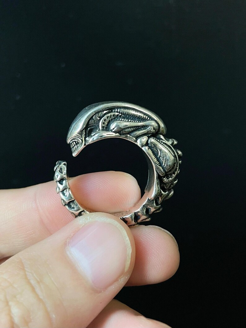 Silver Alien Ring, Silver Ring, Xenomorph Space Cosmic Creature Ring ...