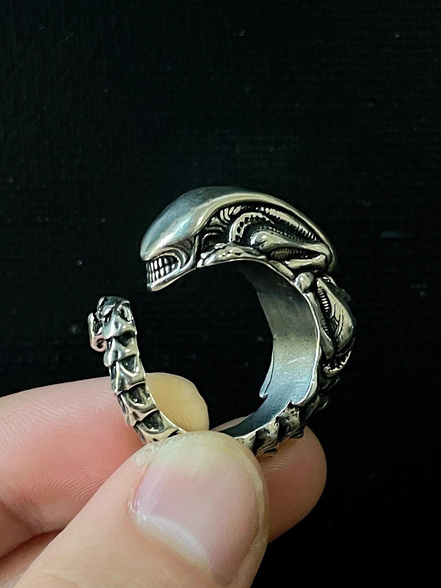 Silver Alien Ring, Silver Ring, Xenomorph Space Cosmic Creature Ring ...