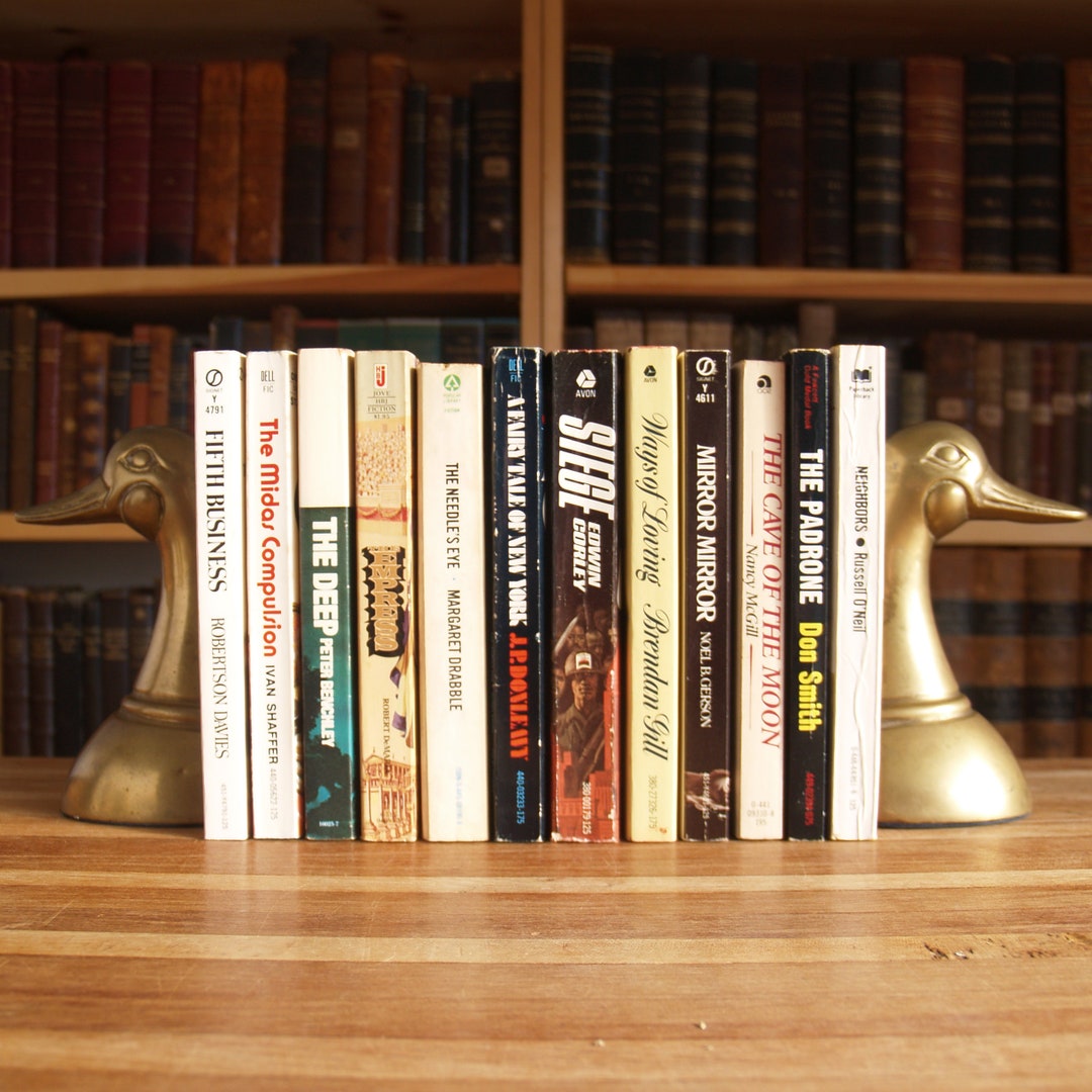 Collection of Twelve Vintage Fiction Paperbacks From the 1970s - Etsy
