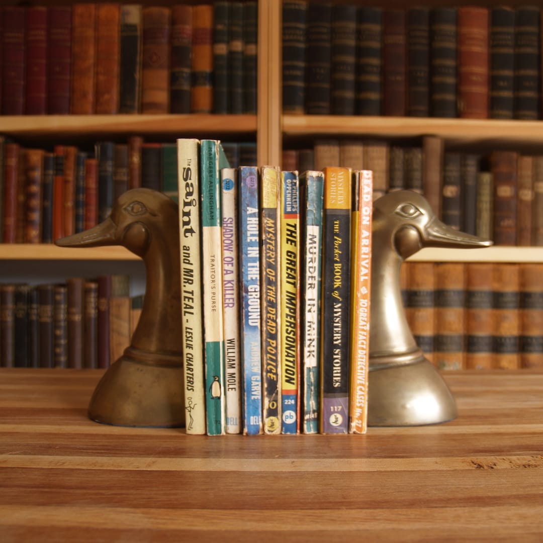 Collection of Nine Vintage Mystery and Thriller Paperbacks From the ...