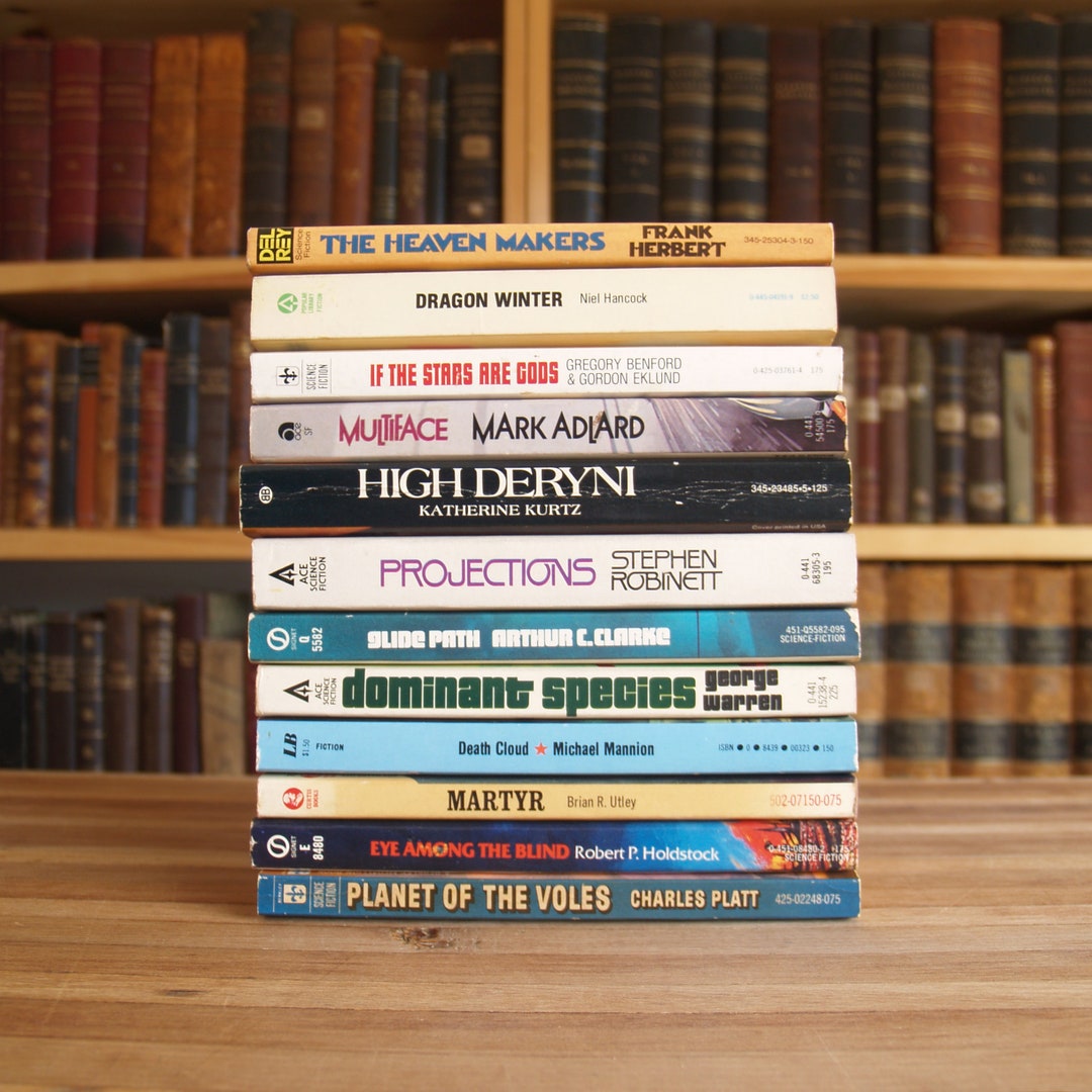 Collection of Twelve Vintage Science Fiction Paperbacks From the 1970s ...