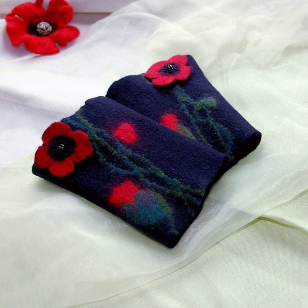 Felt Wrist Warmers Red Poppy Sing, Hand Felted Wristlets, Fingerless ...