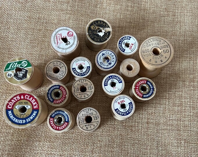 Lot of 17 Vintage Wooden Thread Spools - Etsy