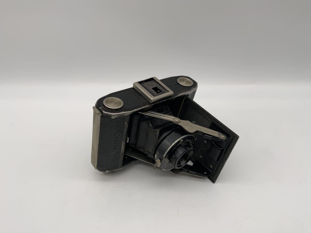 Zeiss Ikon Ikonta 520/18 Folding Camera With Novar Anastigmat 1:4.5 F=5 ...