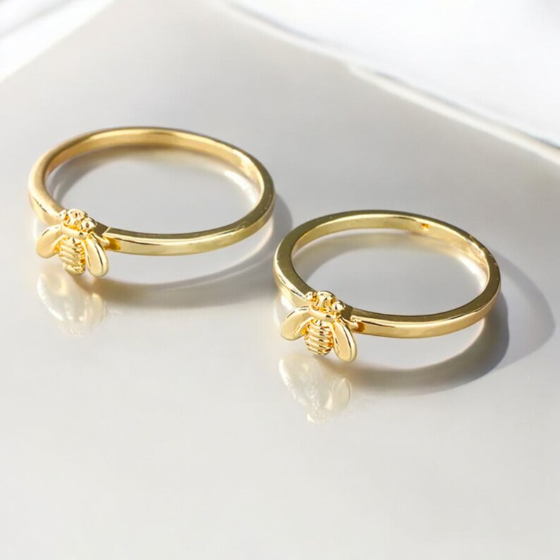Gold Minimalist Bee Ring, Dainty Honey Bee Jewellery, Minimalist Insect ...