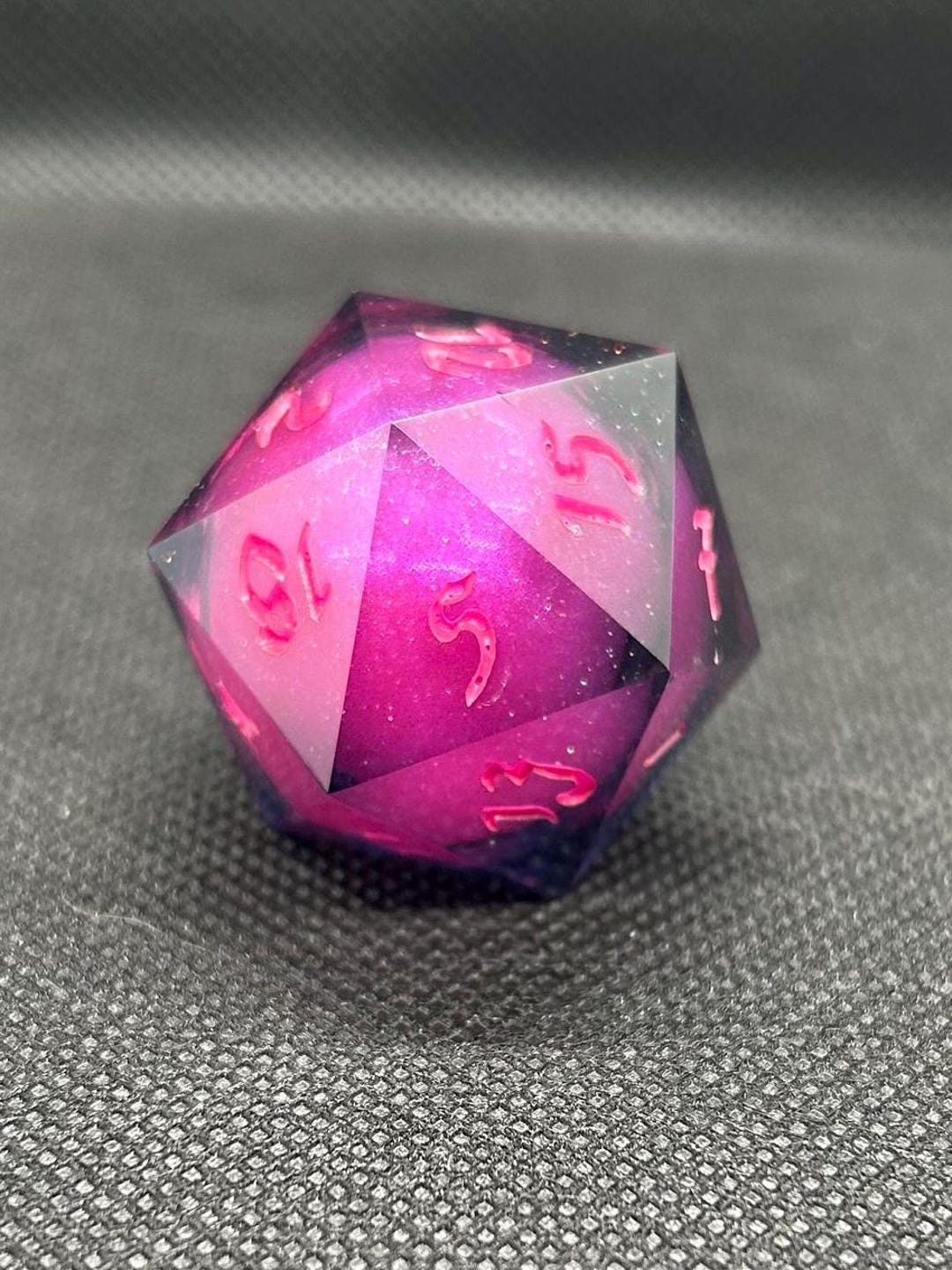 Liquid Core 30mm D20 Glow in the Dark - Etsy