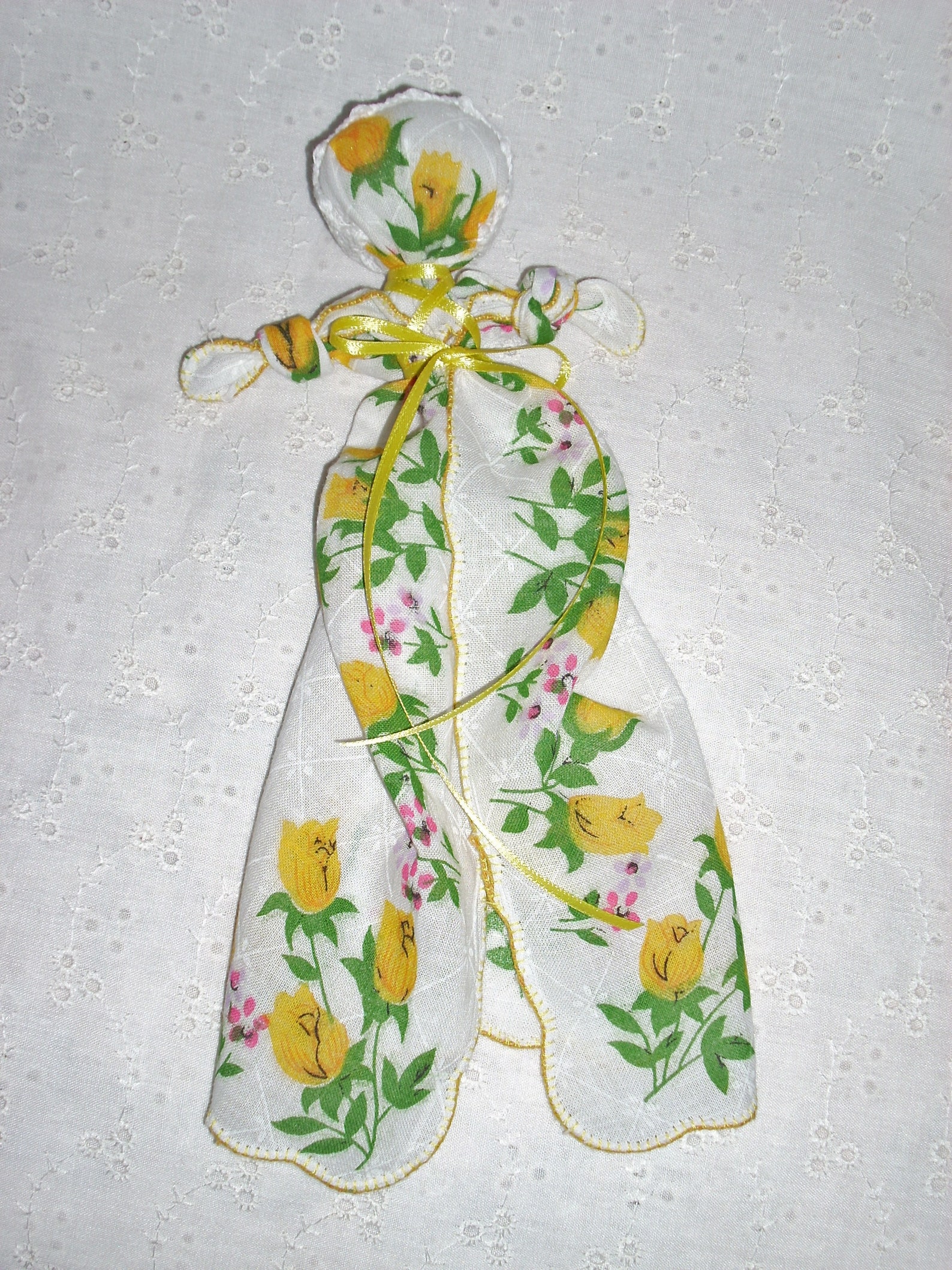 VINTAGE HANDKERCHIEF Doll/handmade Doll/church Doll/pew Doll/cloth Toy ...