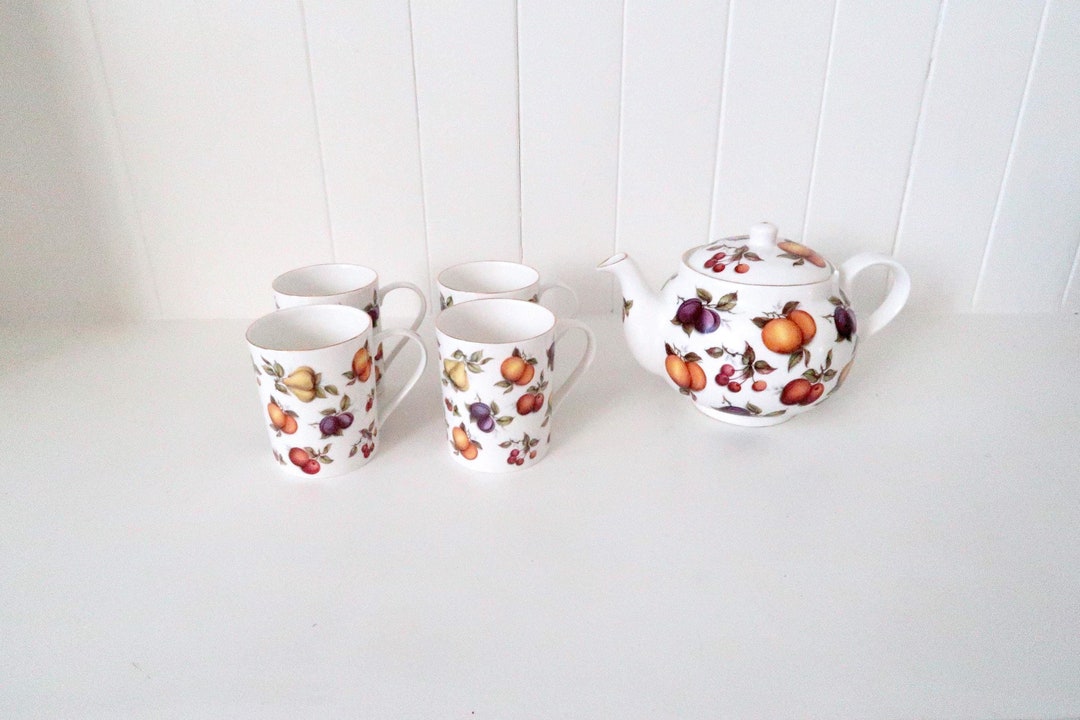 St. George English Teapot and 4 Cups | Fine Bone China Tea Set | the ...