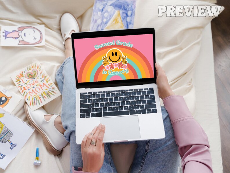 Groovy Desktop Wallpaper for Teachers, Colorful Rainbow Smiley Face ...