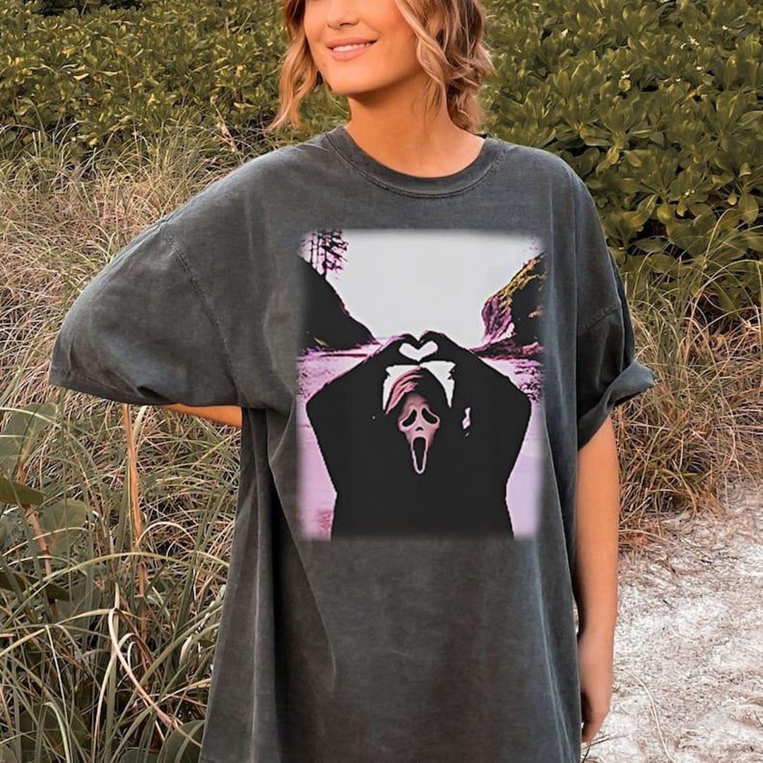 Comfort Colors® Ghostface Scream Halloween Heart Hands Shirt Gift ...