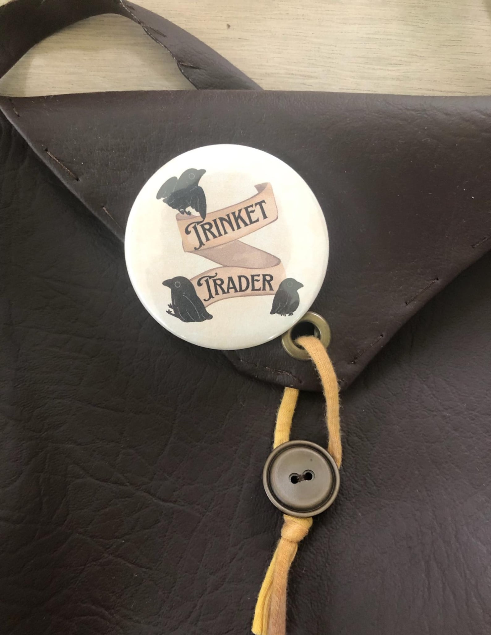 Crow Trinket Trader Button: Renaissance Faire and Cosplay Pin - Etsy