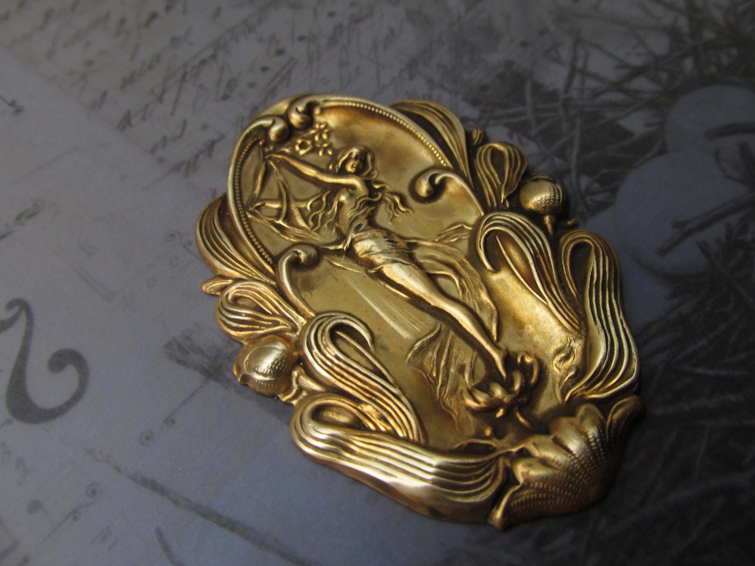 Art Nouveau Style Woman Pin Art Deco Lady in the Garden Pin - Etsy