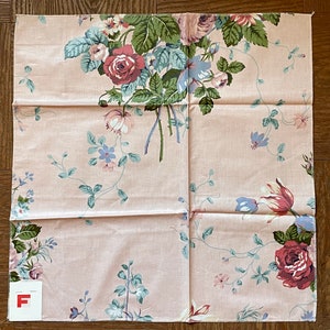 Vintage Jay Yang for Fabriyaz Peach-pink OR Charcoal Floral Chintz ...