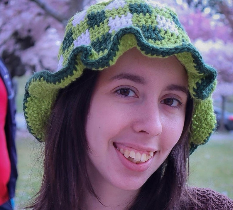 Crochet Frilly Bucket Hat (tricolor) - Etsy