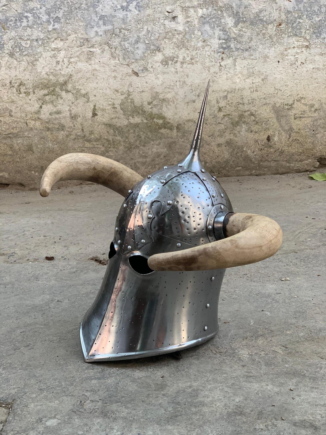 Handmade Steel Horned Helmet - Medieval Fantasy Cosplay Prop - Etsy