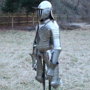 Medieval Knight Steel Cuirassier Armour With Lobster-tailed Pot Helmet ...