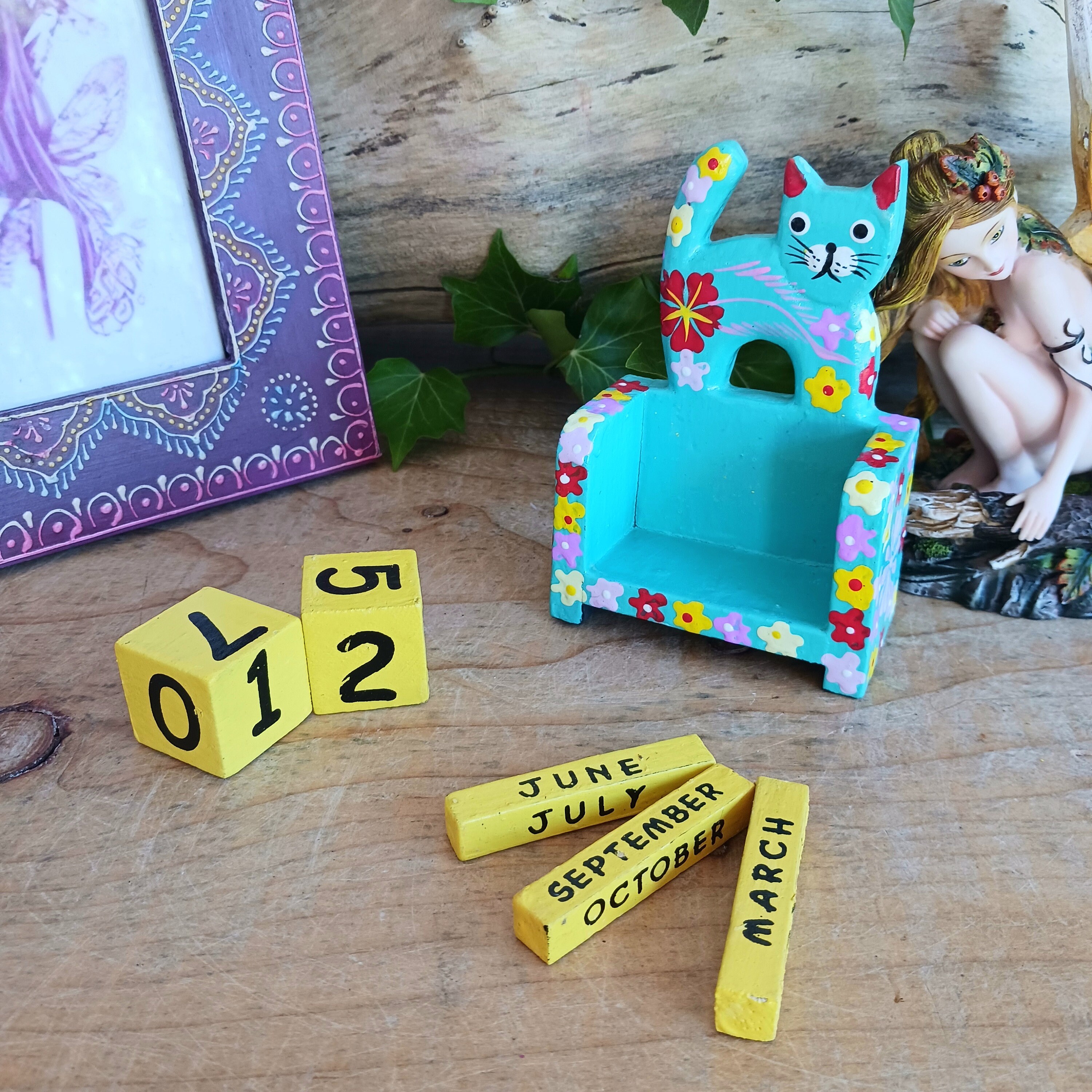 Hand Painted Cat Perpetual Calendar | Blue - Etsy