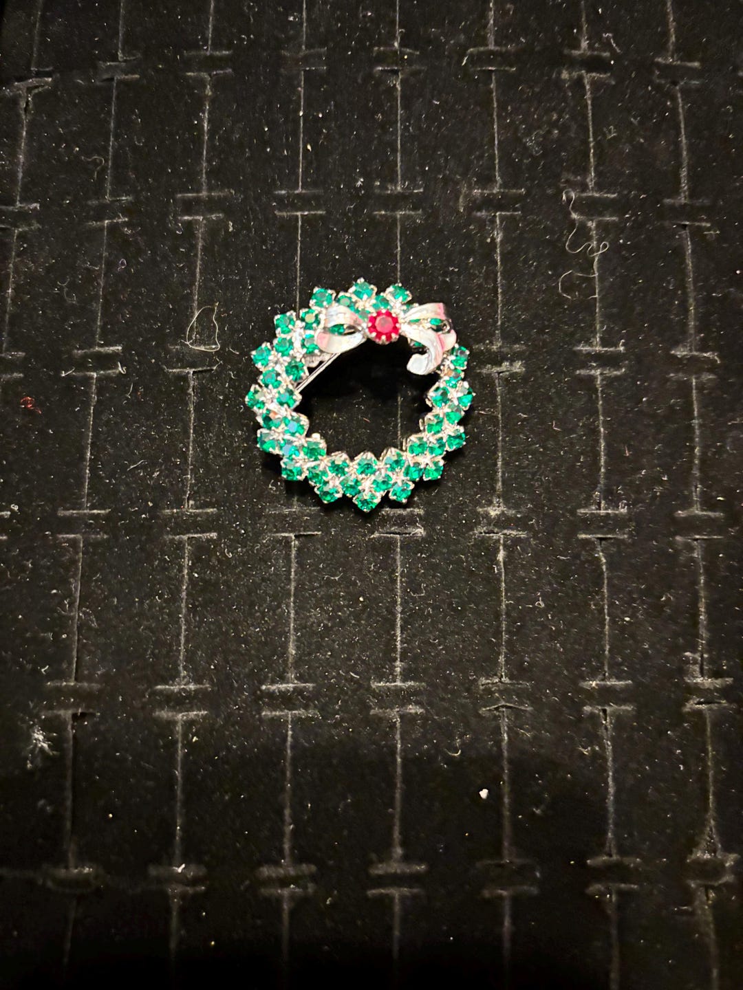 Vintage Silver Tone Wreath Pin With Rhinestones - Etsy