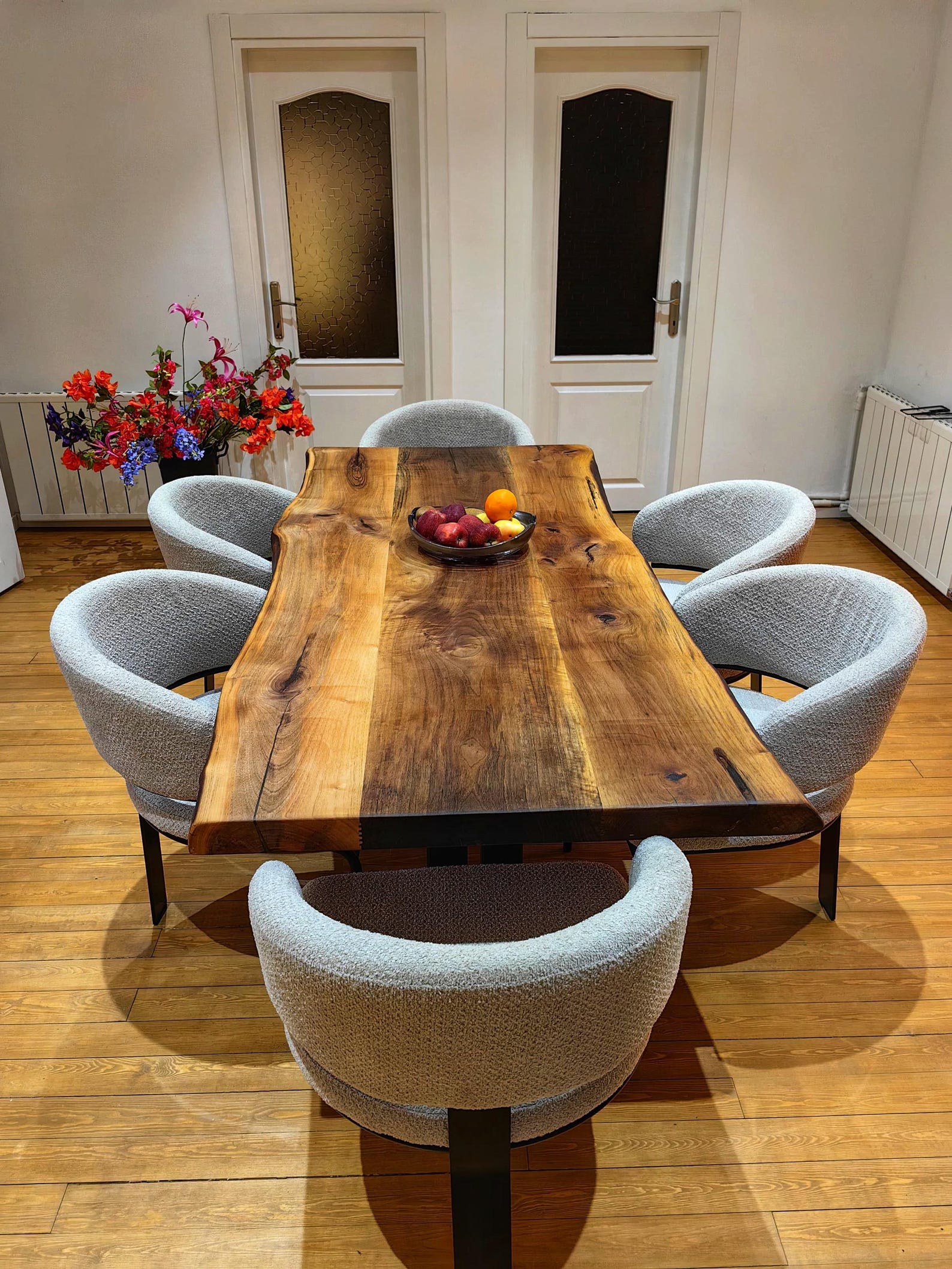 Walnut Wooden Living Edge Dining Table, Handmade Solid Kitchen Rustic ...