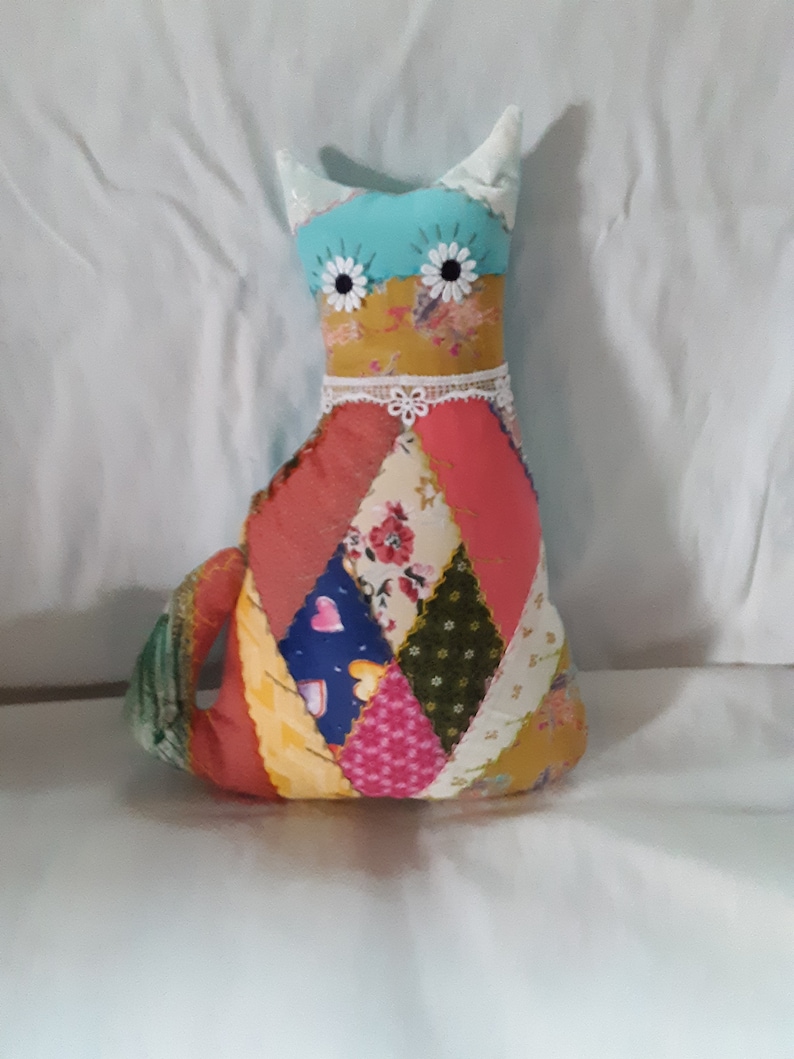 Quilted Blue Patchwork Cat Shelf Sitter Plus Cat With Crochet Doily - Etsy