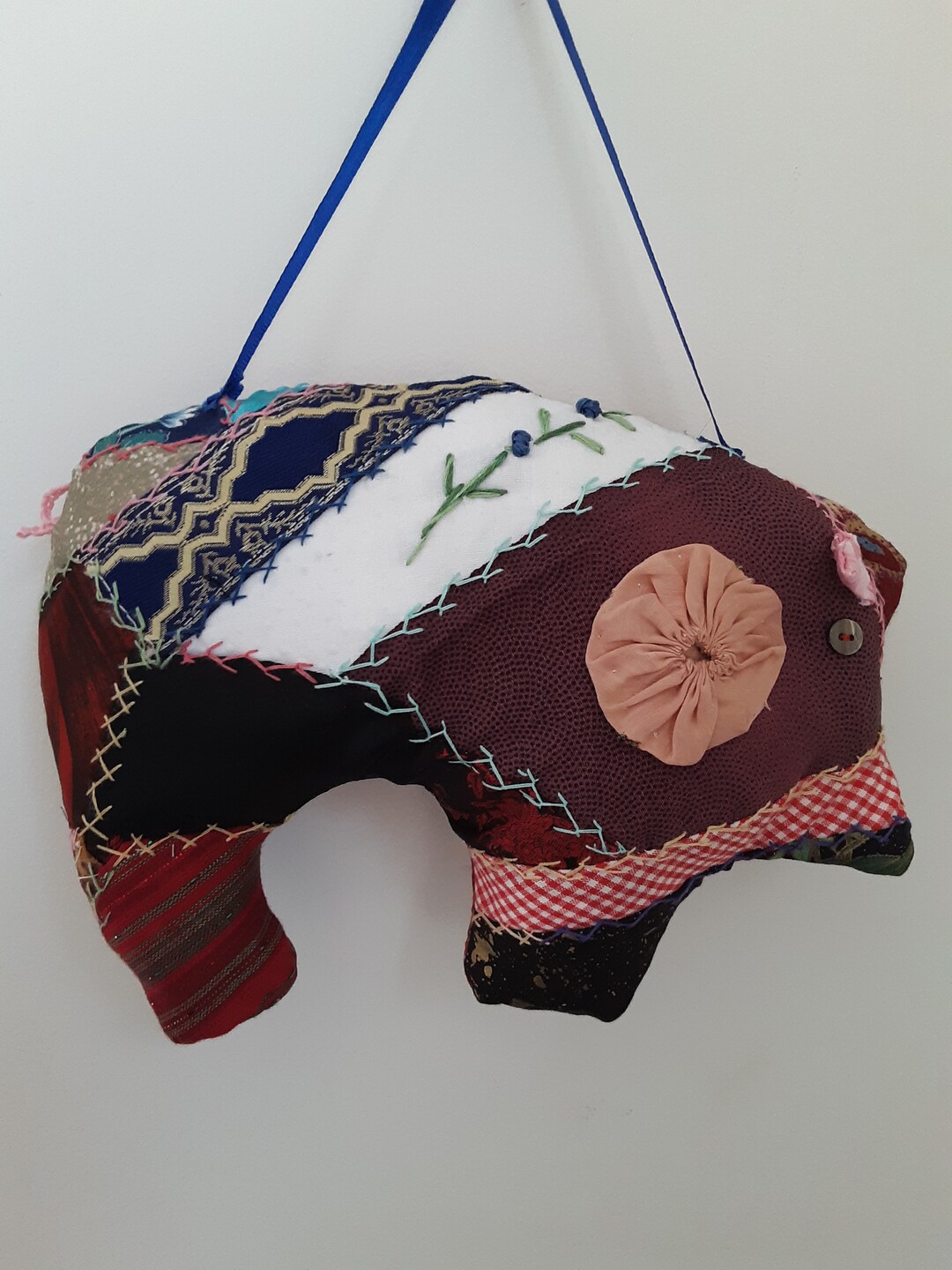CRAZY QUILT PIG Pincushion or Doorhanger With Yoyo New Silk Patchwork ...
