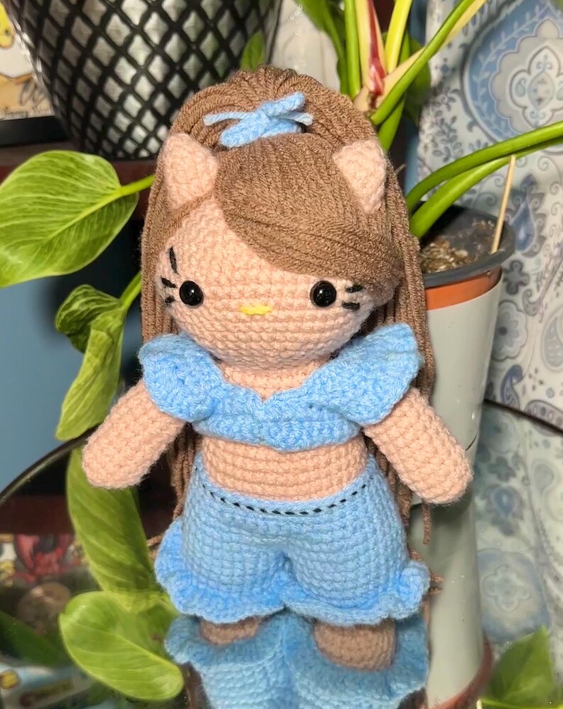 Crochet Hello Kitty Inspired by Kali Uchis 2023 Coachella Outfit - Etsy