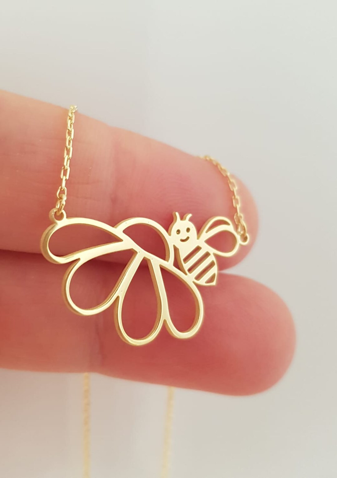 Daisy and Bee Necklace, Gold Daisy Lover Necklace,silver Bee Lover ...