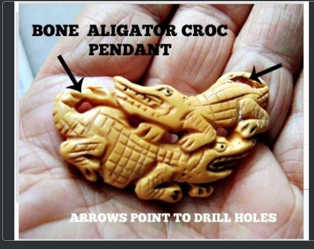 ALLIGATOR PENDANT in BONE 2 Widths - Etsy