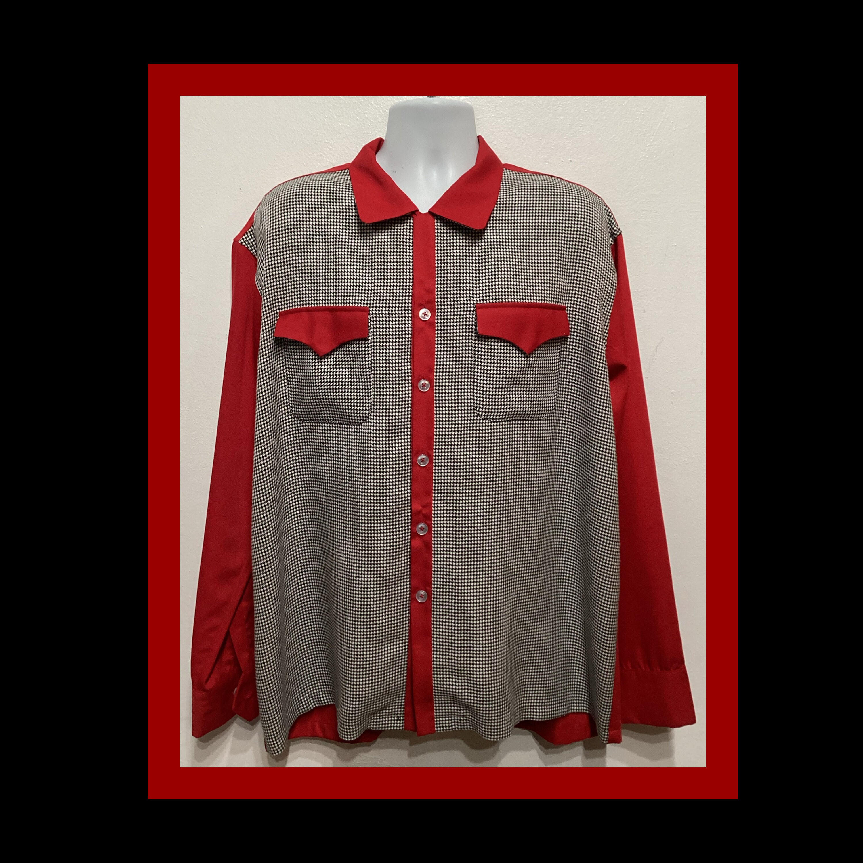 1950s Vintage Reproduction Two Tone Rayon Long Sleeve Shirt 1950s Vintage Reproduction Two Tone Rayon Long Sleeve Shirt