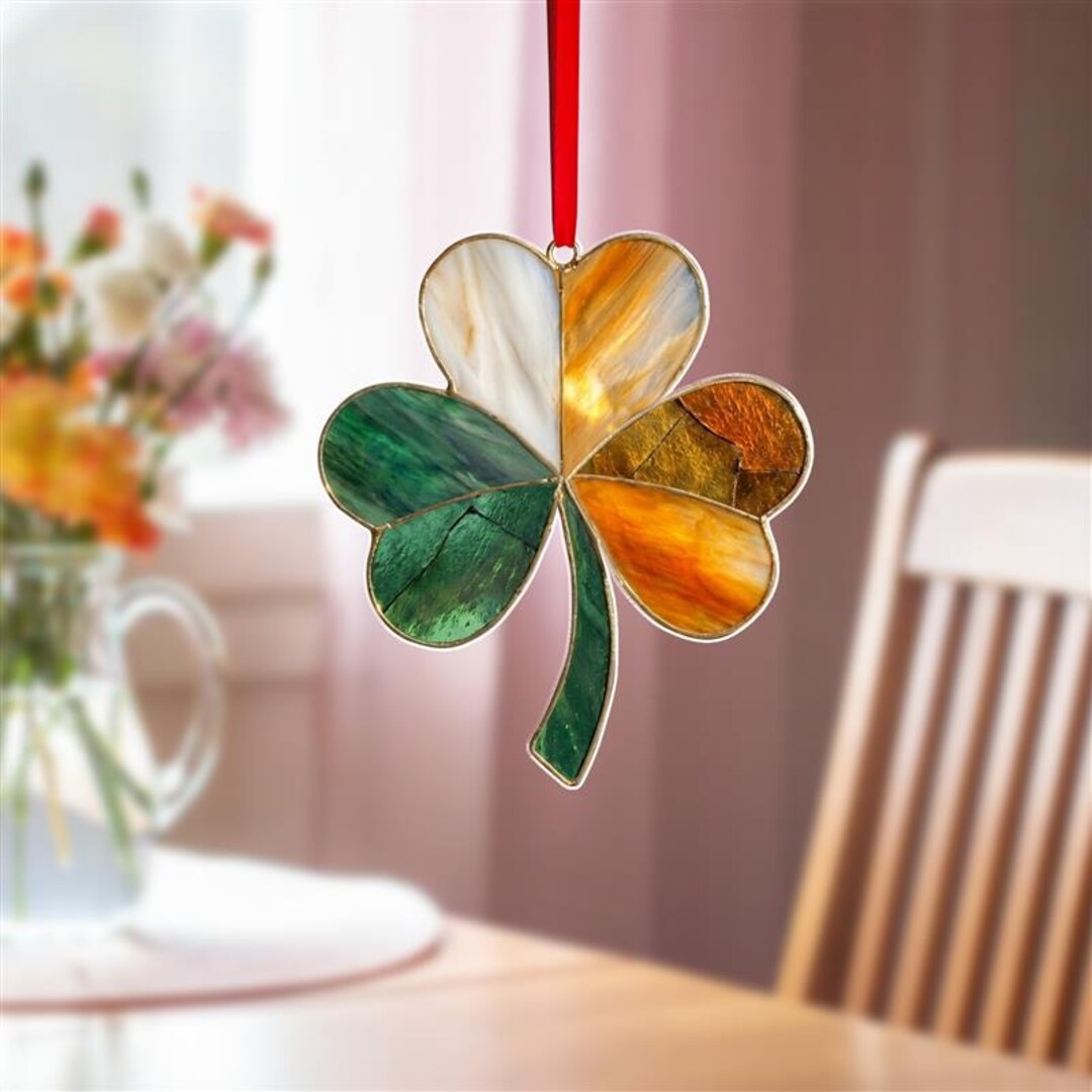 Shamrock Suncatcher Gift, St Patrick’s Day Decor, Acrylic Clover Window ...