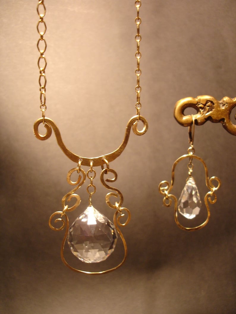 Hypnotic Necklace - Etsy