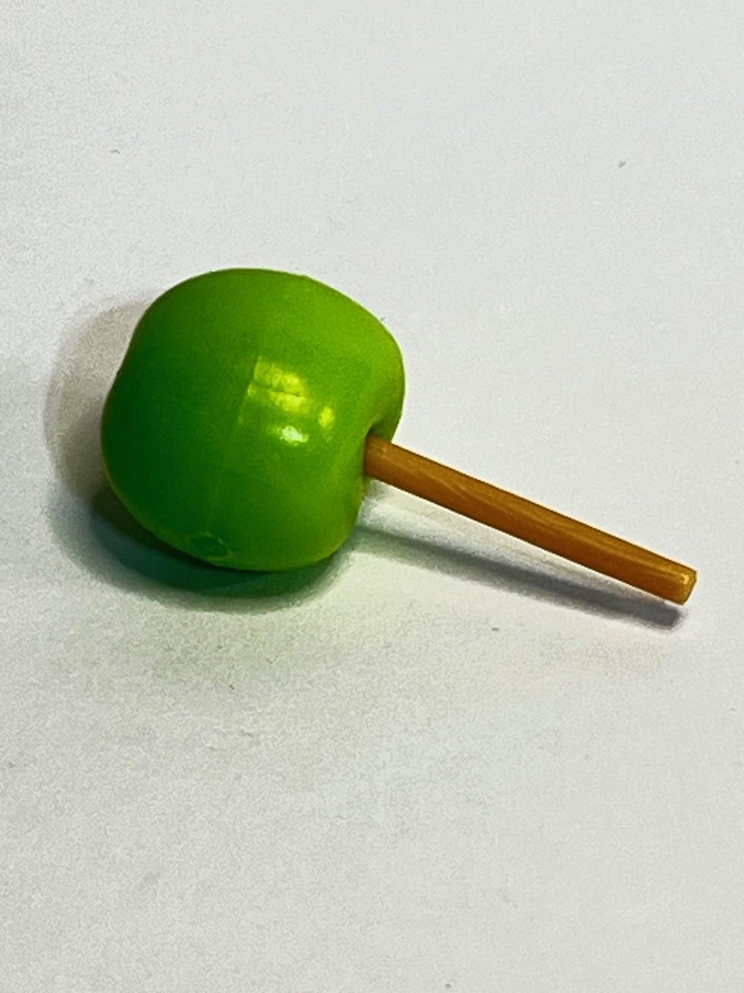 MGA Miniverse - Make It Mini - (1) "green Apple" on A Stick From ...