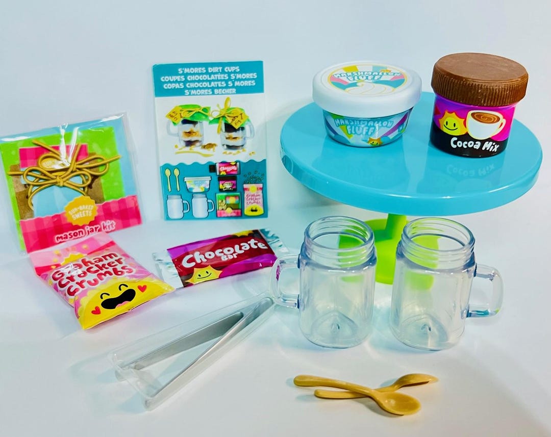 MGA Miniverse Make It Mini - Birthday Series 1 - Mini Party Tables - S ...