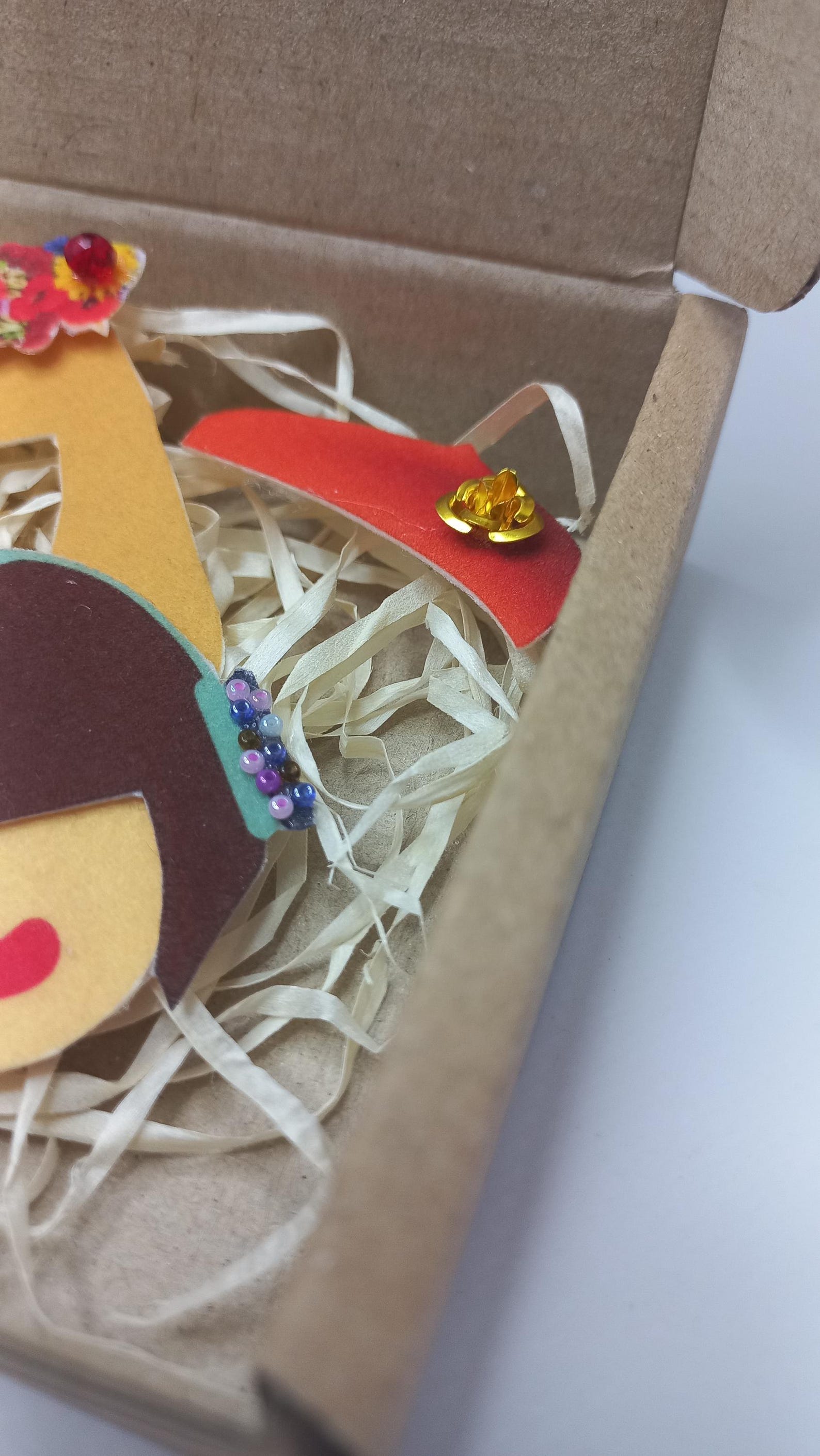 DIY "cute Girl" Master-class on Making Felt Brooch by Mk in a Box, Make ...