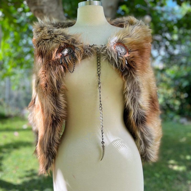Viking Fur Mantle - Etsy